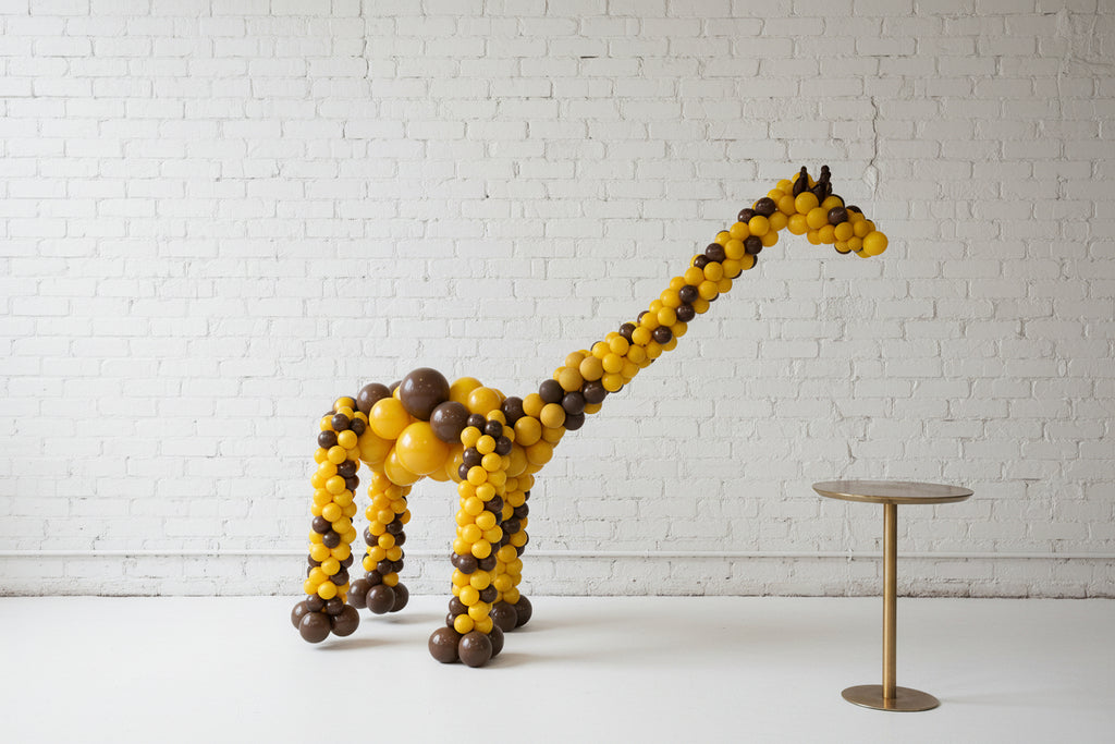 Life-Sized Giraffe – 99 Haus Balloons